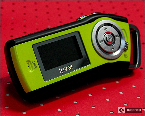 [리뷰] 젊음의 열기를 담았다, 아이리버 T10 MP3P | 케이벤치 리뷰
