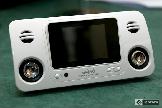 [정보] 지상파 DMB로 파워업한 PMP '아이스테이션 T43' | 케이벤치 기획특집