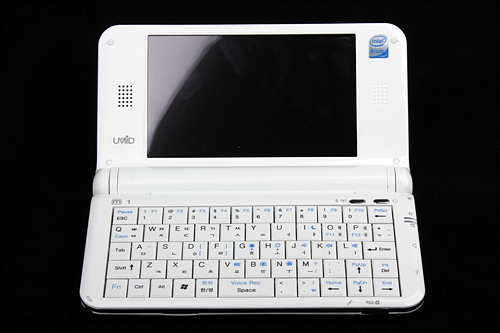 키보드를 가진 MID, UMID mbook | 케이벤치 리뷰