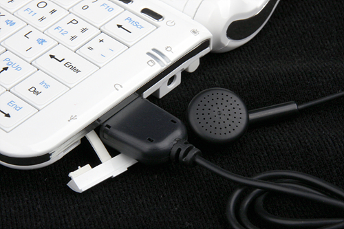 키보드를 가진 MID, UMID mbook | 케이벤치 리뷰