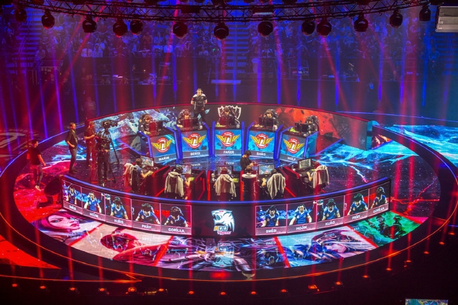 리그오브레전드, SK텔레콤 T1 최초 롤드컵 2회 제패 '금자탑' | 케이벤치 주요뉴스