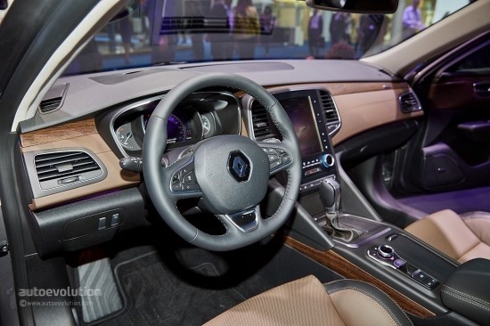 르노삼성 '탈리스만' 실내 공간.. 그랜저HG·SM7·임팔라·K5랑 비교해보니 | 케이벤치 주요뉴스