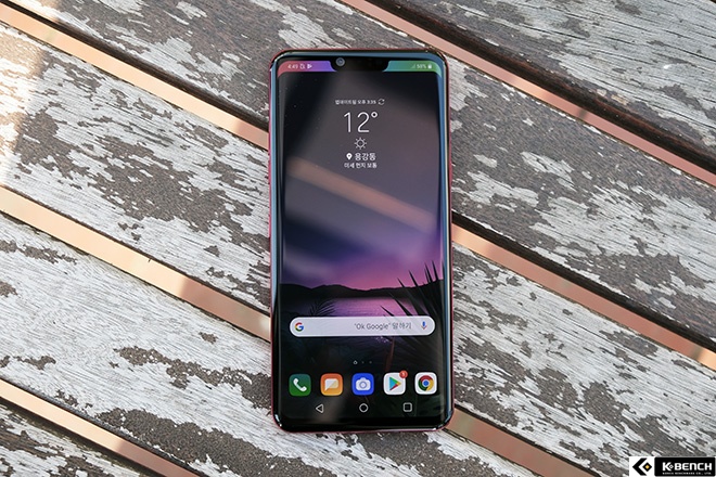 탄탄한 기본기의 'LG G8 ThinQ' 리뷰, 갤럭시S10과 비교하면? | 케이벤치 리뷰