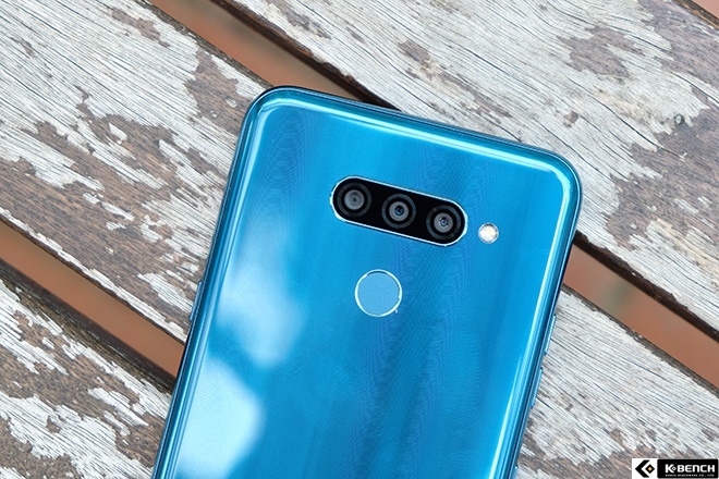 X 시리즈의 완성작, 보급형 프리미엄 스마트폰 LG X6 2019 | 케이벤치 리뷰