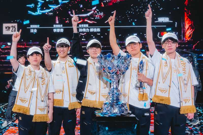 2025 LoL 월드 챔피언십 결과, '3연속 우승' T1, LoL 이스포츠 새 역사 썼다 | 케이벤치 보도자료
