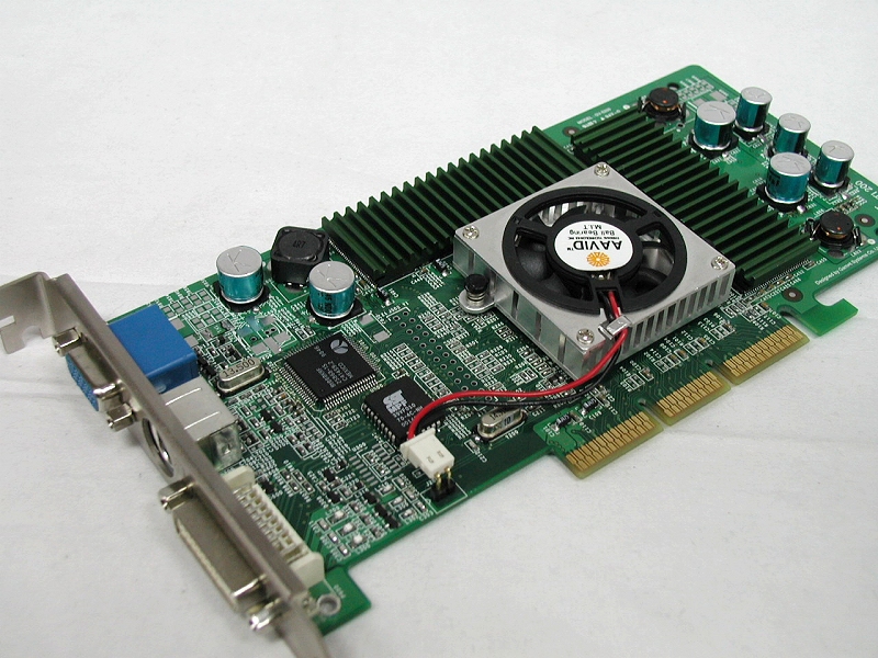 [상품정보] 자네트, GeForce2/3 Titanium 시리즈 출시 | 케이벤치 리뷰